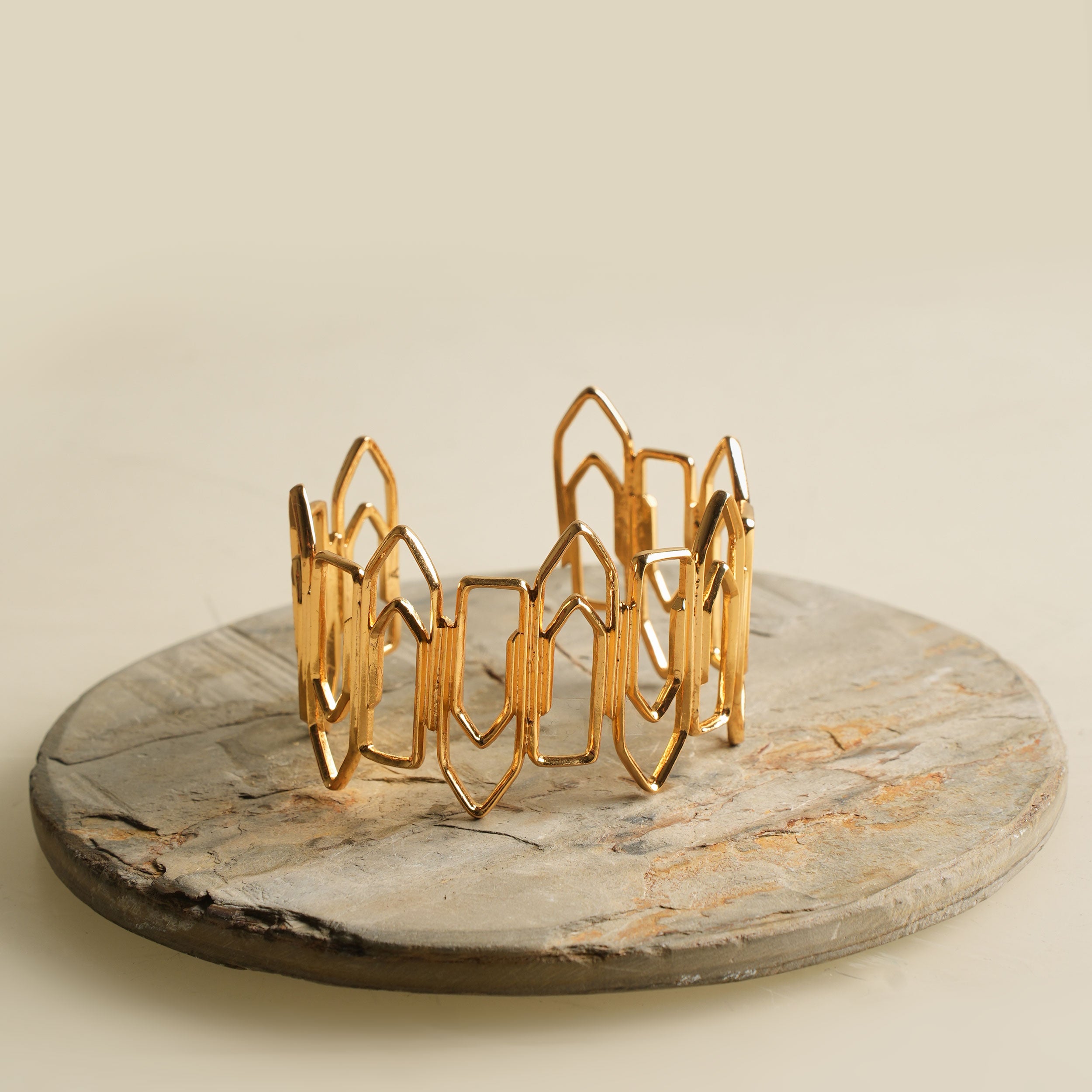 Buy Paperclip Cuff Online | Anāash | Le Mill