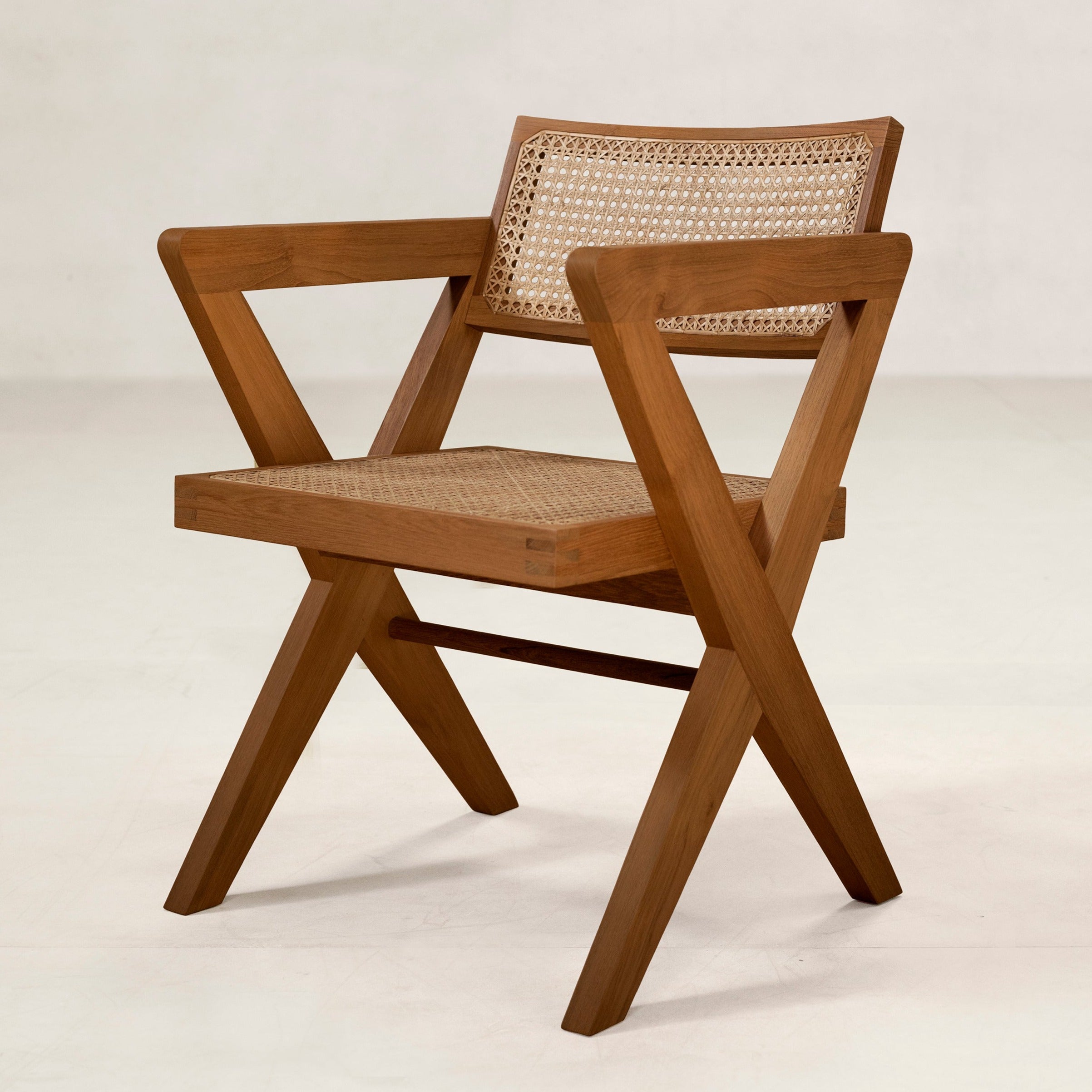 Office Armchair X Leg | Phantom Hands | Le Mill