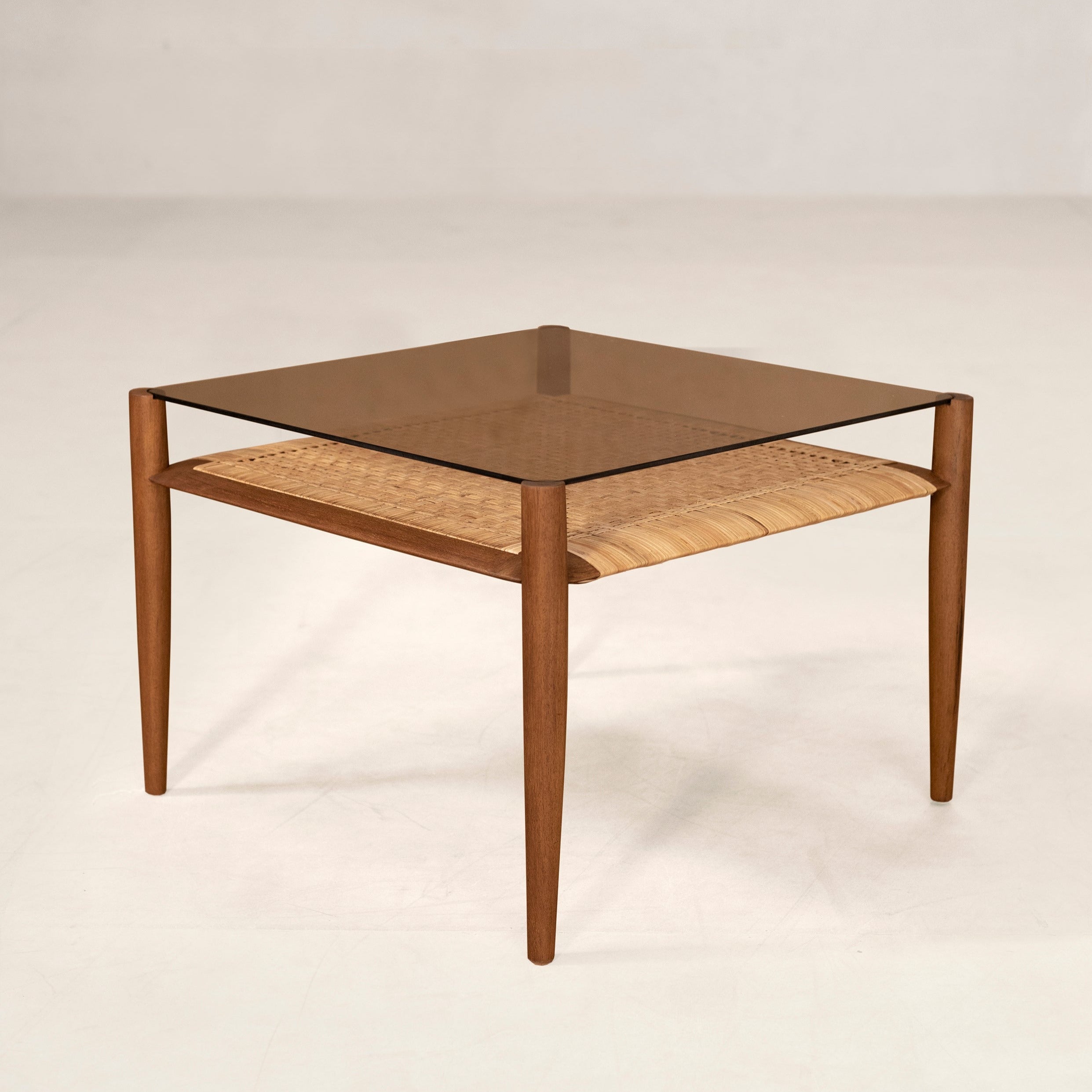 Tangāli Side Table | Phantom Hands | Le Mill